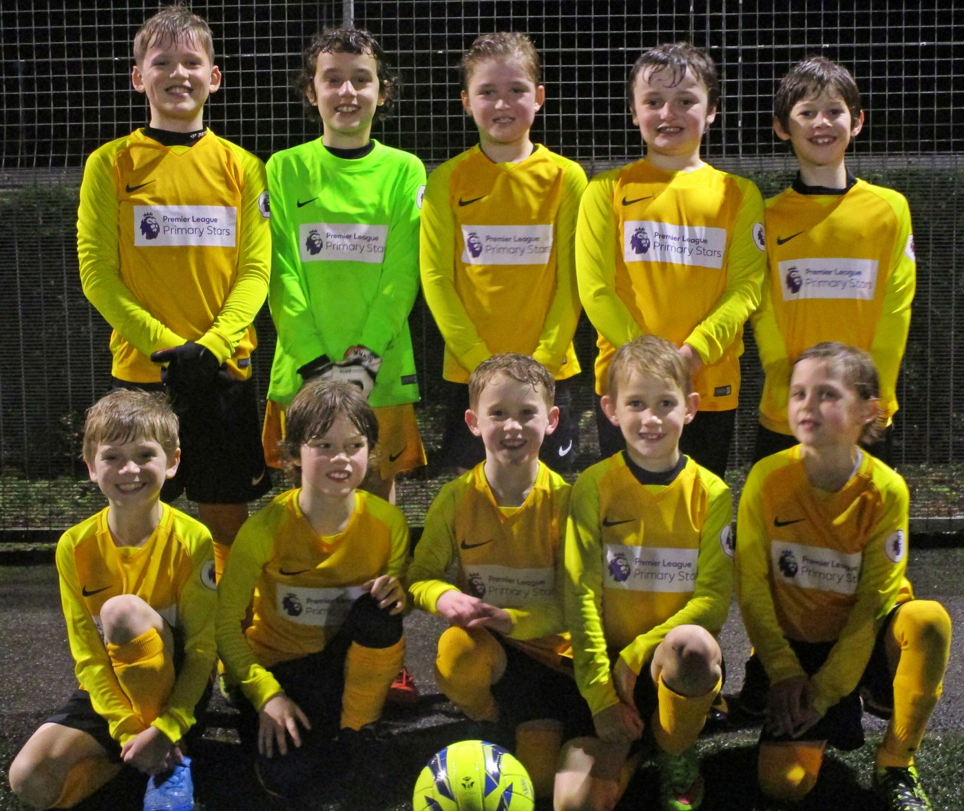 U9's Football Team prove unbeatable in new kit - St Winefrides